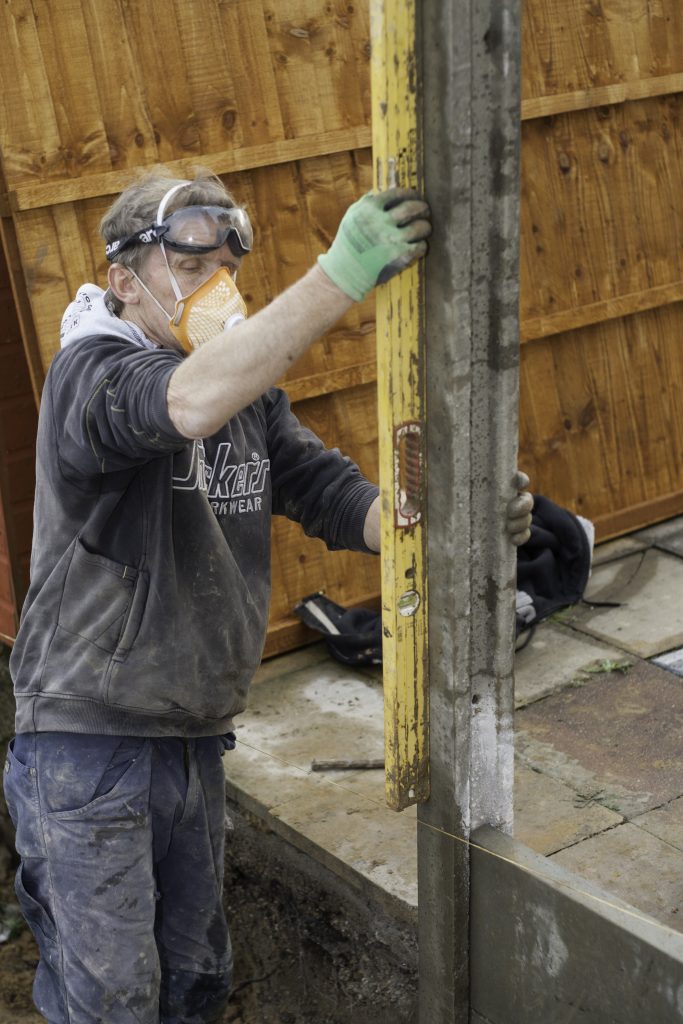 Product Review: Hanson Fast Set Post Fix Powder Mix - Professional Builder